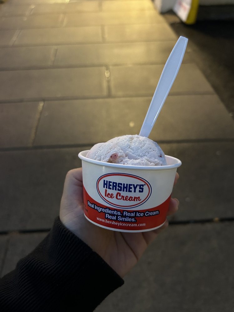 MCCOOL’S ICE CREAM & FROZEN YOGURT - Updated April 2024 - 16 Photos ...