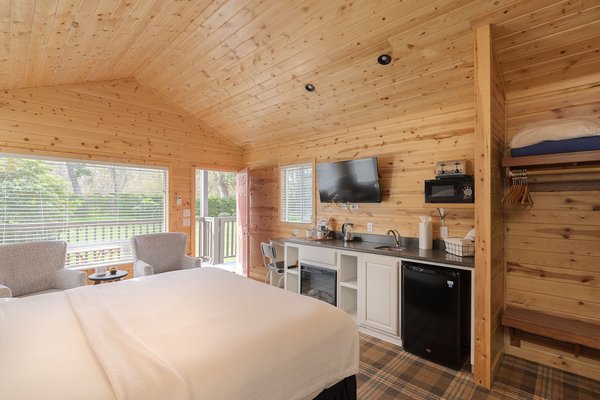 CARMEL RIVER INN - 305 Photos & 213 Reviews - Hotels - 26600 Oliver Rd ...