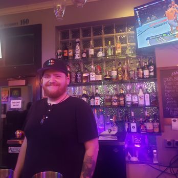 HOOLIGANS BAR AND BISTRO - Updated June 2025 - 37 Photos & 26 Reviews - 628 Plumas St, Yuba City ...