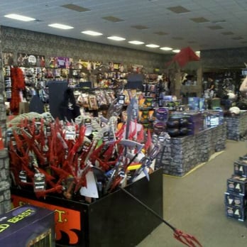 SPIRIT HALLOWEEN STORE - Updated October 2024 - 41 Photos & 13 Reviews ...
