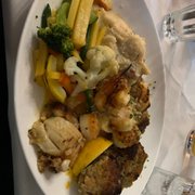 COOPERAGE INN - 332 Photos & 328 Reviews - 2218 Sound Ave, Baiting ...