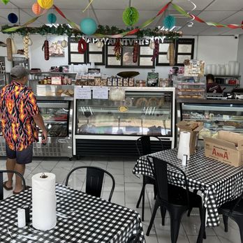CERRATO’S ITALIAN MARKET & DELI - Updated August 2025 - 83 Photos & 188 ...
