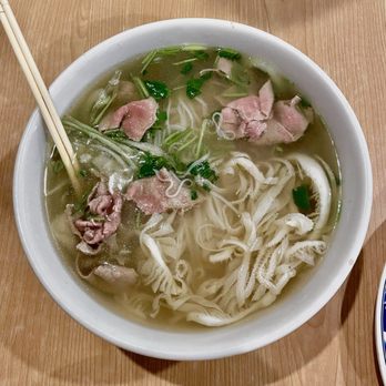 PHO 33 - Updated January 2025 - 534 Photos & 540 Reviews - 285 E 2700 ...