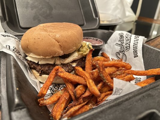 SICKIES GARAGE BURGERS & BREWS - 14 Photos & 12 Reviews - 2551 45th St ...