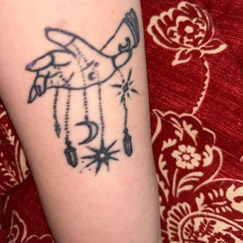 802 INK - Updated November 2025 - 53 Photos - 24 Pinecrest Dr, Essex ...