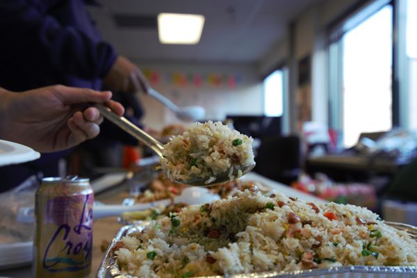 SPRING ROLL HOUSE-DELI - Updated November 2024 - 52 Photos & 88 Reviews ...