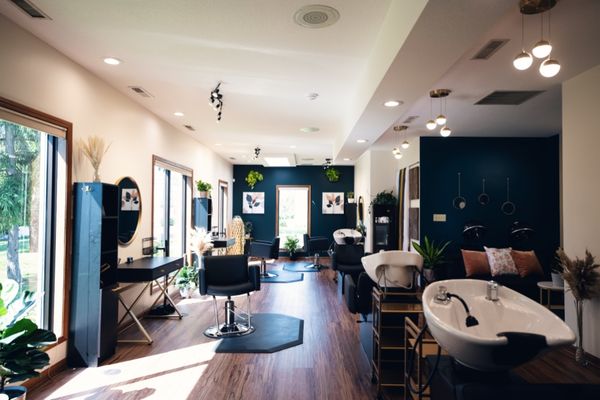 AURA BEAUTY LOUNGE - Updated October 2025 - 11 Photos - 4011 W ...