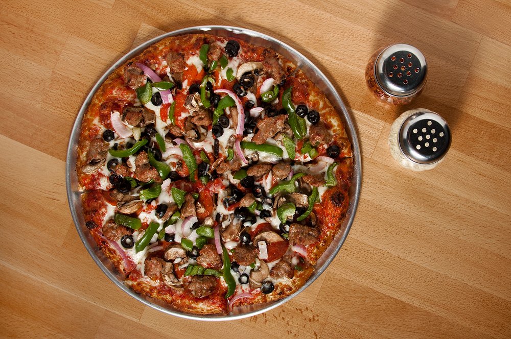 D6 PIZZA - SPRING VALLEY LAKE - Updated December 2025 - 34 Photos & 43 ...