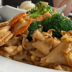 Reserve now at Sing Tong Thai Cuisine - Thai - Updated June 2025 - 523 ...