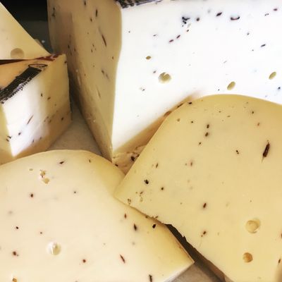 LAKE CHELAN CHEESE - Updated December 2025 - 22 Photos & 11 Reviews ...