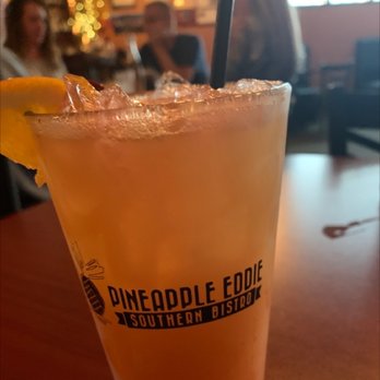 PINEAPPLE EDDIE SOUTHERN BISTRO - Updated August 2024 - 223 Photos ...
