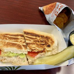 METRO DELI - Updated August 2024 - 104 Photos & 92 Reviews - 104 S ...