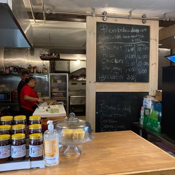 SMOKEY DIVAS - Updated December 2025 - 31 Photos & 68 Reviews - 239 ...