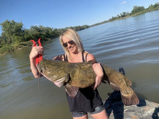 MISSOURI RIVER CATFISH GUIDES - Updated September 2025 - 22 Photos ...