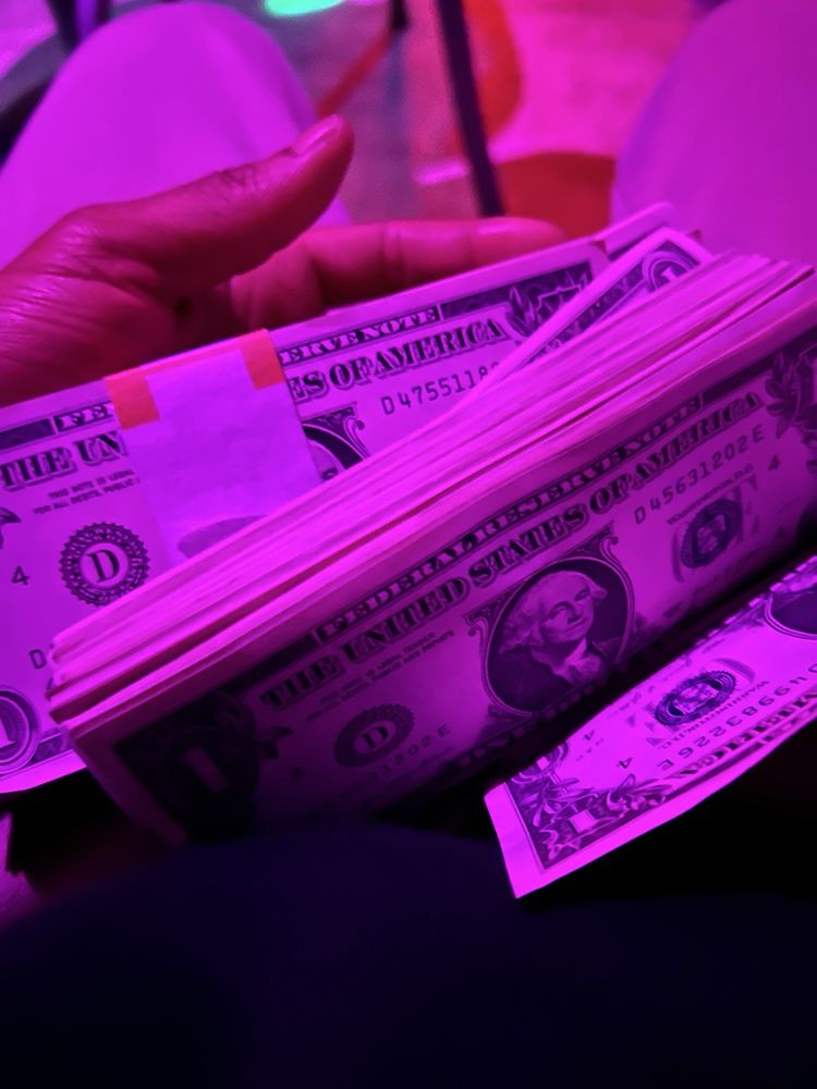 THE LUCKY LADY LOUNGE - Updated December 2025 - 98 Photos - 523 N Main ...