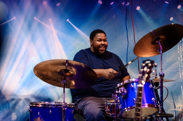 A STEP UP LOUNGE - Updated December 2025 - 23 Photos & 36 Reviews ...