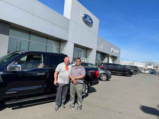 HOFFMAN FORD - Updated October 2025 - 21 Photos - 600 Connecticut Blvd ...