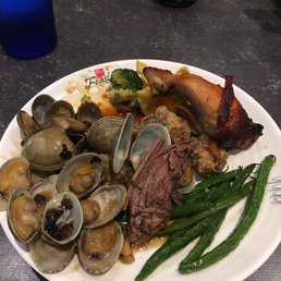 FEAST BUFFET - Updated December 2025 - 2565 Photos & 1521 Reviews - 485 ...