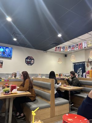 WATAMI REVOLVING SUSHI BAR - 55 Photos & 36 Reviews - 7426 Broadview Rd ...