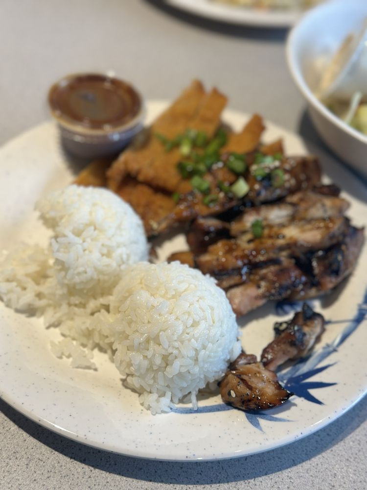 ATE OH ATE - BEAVERTON - Updated July 2024 - 31 Photos & 29 Reviews ...