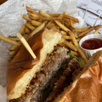 7 MONKS TAPROOM - Updated August 2024 - 337 Photos & 543 Reviews - 128 ...