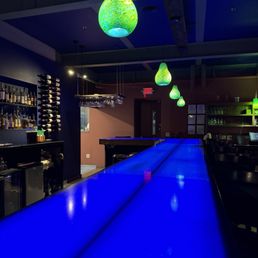 ROOTS THE RESTAURANT - Updated January 2026 - 295 Photos & 433 Reviews ...