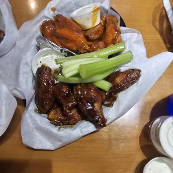 WING KING - Updated February 2025 - 175 Photos & 94 Reviews - 101 E ...