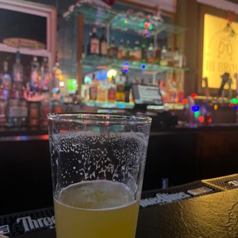 HI BROW PUB - Updated June 2024 - 19 Photos & 16 Reviews - 1667 N ...