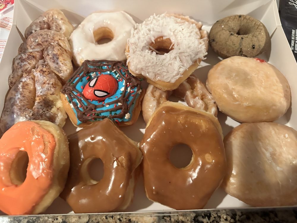 DIXIE DONUTS - 10 Reviews - 104 W Belt Line Rd, Cedar Hill, Texas ...