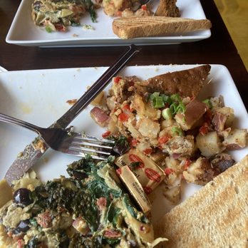 BEATNIKS COFFEE HOUSE AND BREAKFAST JOINT - Updated January 2025 - 140 ...