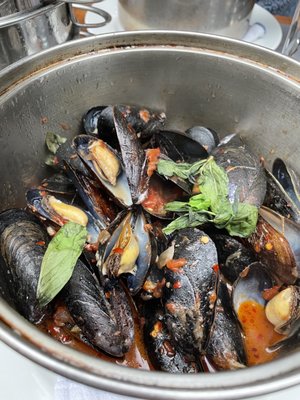FLEX MUSSELS - 727 Photos & 1073 Reviews - Seafood - 174 East 82nd St ...
