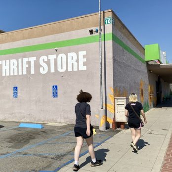 JUNK-ATIQUE OUTLET - Updated December 2025 - 11 Photos & 15 Reviews ...