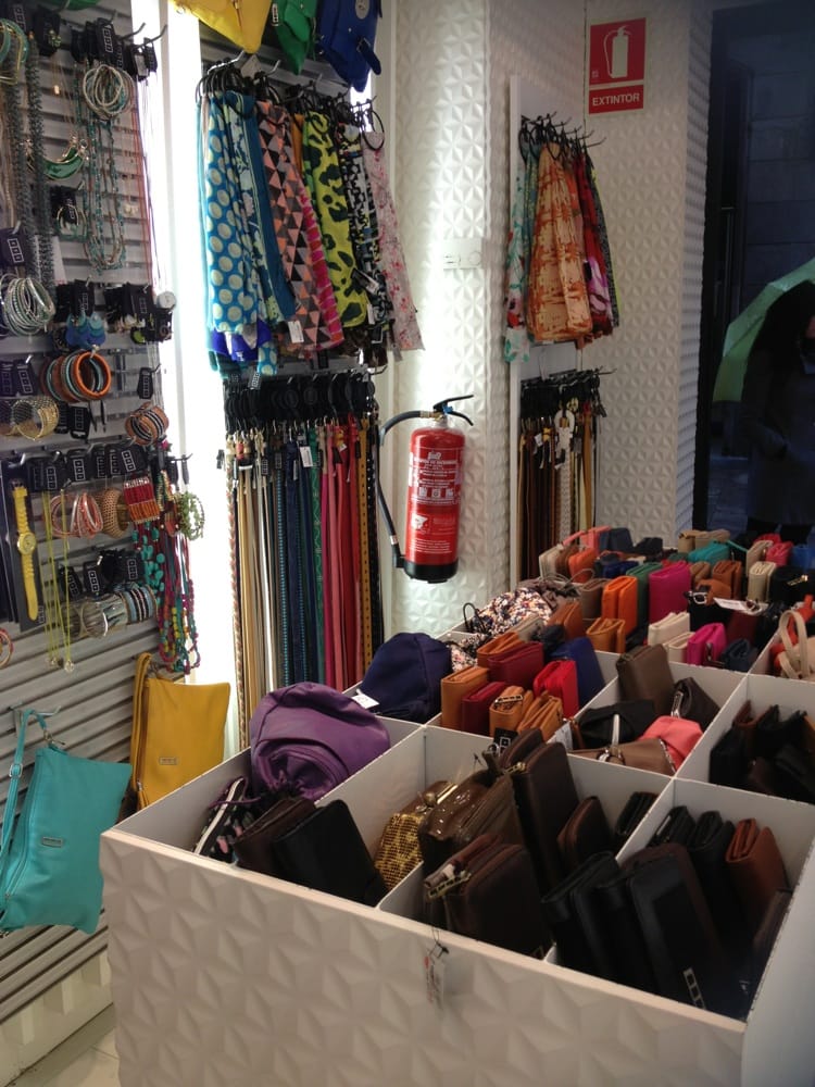 MISAKO - Updated July 2024 - Carrer de la Portaferrisa 30, Barcelona ...