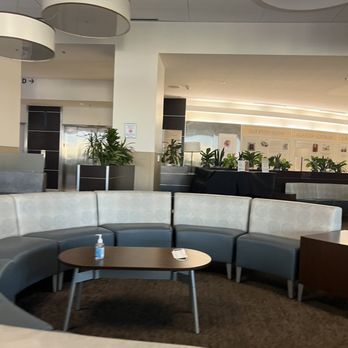 PROVIDENCE HOLY CROSS MEDICAL CENTER - Updated January 2026 - 130 ...