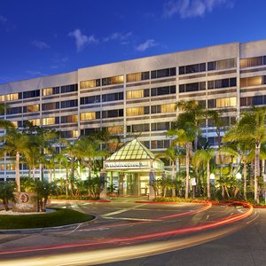 H HOTEL LOS ANGELES, CURIO COLLECTION BY HILTON - Updated March 2025 ...