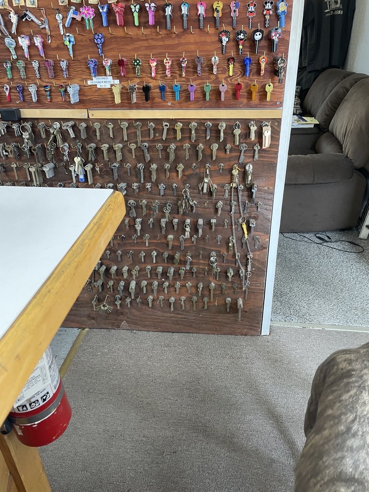 ANDYS LOCK AND KEY 2 - Updated June 2024 - 23 Reviews - 601 Pyramid Way ...