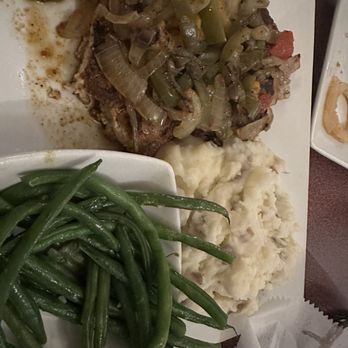 COURTHOUSE BAR AND GRILLE - Updated December 2025 - 86 Photos & 159 ...