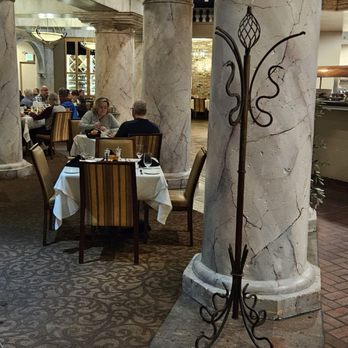 LA STRADA - Updated December 2025 - 1020 Photos & 775 Reviews - 345 N ...