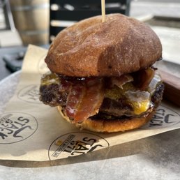 STACK 571 BURGER AND WHISKEY BAR - Updated March 2025 - 455 Photos ...