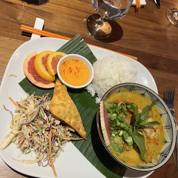 LAT14 ASIAN EATERY - Updated July 2024 - 973 Photos & 512 Reviews ...