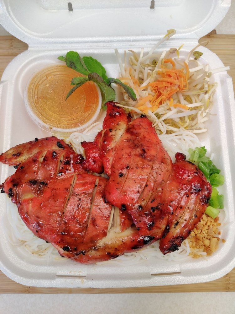 PHO 16 - Updated December 2025 - 326 Photos & 285 Reviews - 2905 N ...