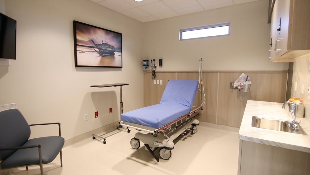 COMMUNITY FIRST EMERGENCY ROOM - 31 Photos & 16 Reviews - 1101 East ...