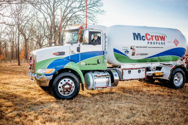 MCCRAW OIL & PROPANE - Updated July 2025 - 86 Photos - 2207 N Center St ...