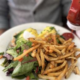 CAFÉ LULUC - Updated December 2025 - 1850 Photos & 1707 Reviews - 214 ...