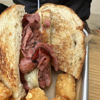 DOCENT BREWING - Updated December 2025 - 110 Photos & 71 Reviews - 3060 ...