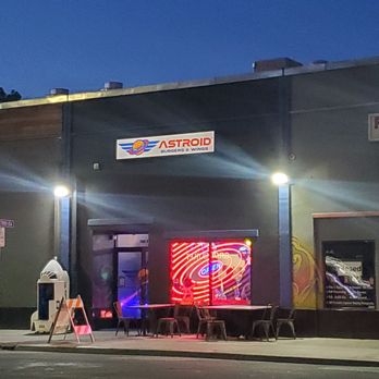 ASTROID BURGERS & WINGS - Updated October 2025 - 138 Photos & 61 ...