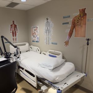 CAREPOINT EAST - Updated January 2026 - 12 Reviews - 543 Taylor Ave ...