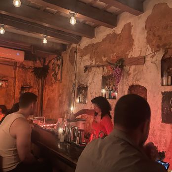 LA FACTORÍA - 844 Photos & 649 Reviews - Calle San Sebastián 148, San ...