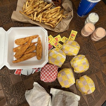 HUMDINGER DRIVE-IN - Updated September 2025 - 20 Photos & 35 Reviews ...