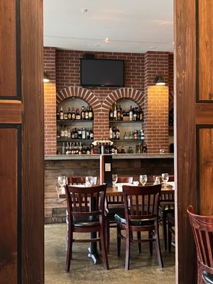 KIN WINDSOR - 742 Photos & 789 Reviews - 740 McClelland Dr, Windsor ...